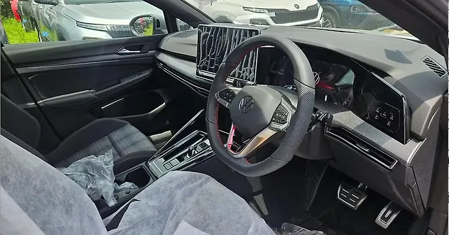 Volkswagen Golf GTI Dashboard - CarWale