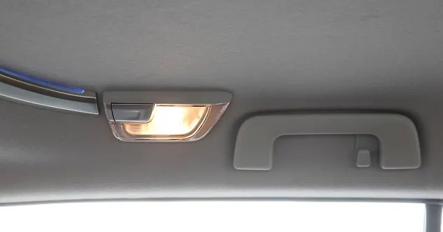 Toyota Innova Crysta [2016-2020] Interior Lights - CarWale