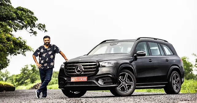 GLS Right Side View Image, GLS Photos in India - CarWale