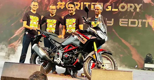 TVS Apache RTX 300 Unveiled in 20th Anniversary Black-Gold Livery ...