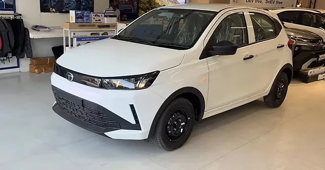 2026 Tata Tiago Base (Smart) Variant Arrives at Dealers - CarWale