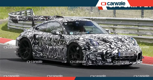 From Unwrapped to Wrapped: Porsche 911 GT3 RS Facelift Spied Again ...