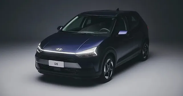 New i20 Left Front Three Quarter Image, New i20 Photos in India - CarWale
