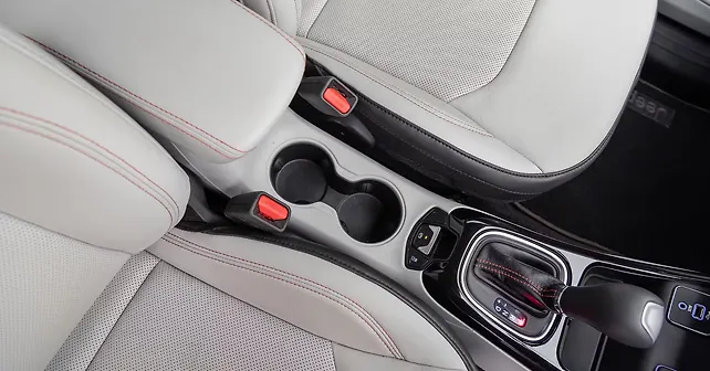 Jeep Compass [2017-2021] Storage - CarWale