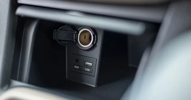 Hyundai Xcent Charging Ports - CarWale