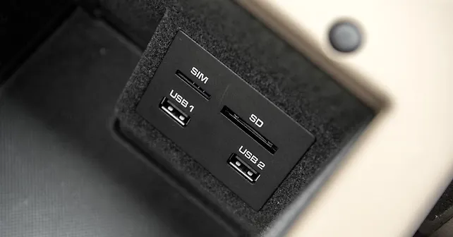 Porsche Macan Charging Ports - CarWale