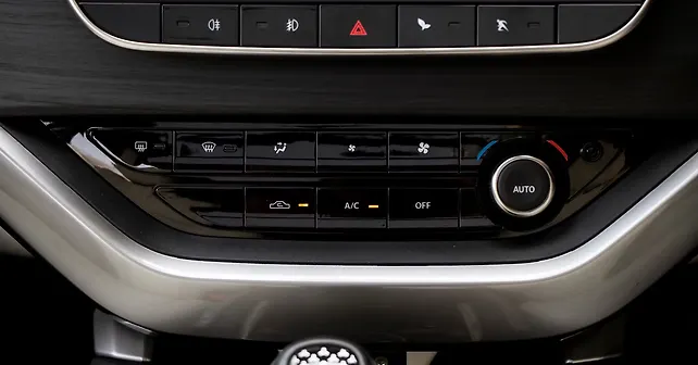 Tata Safari Old Generation [2023-2023] AC - CarWale