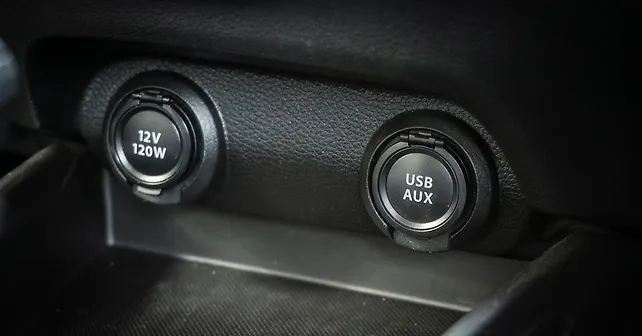 Maruti XL6 [2019-2022] Charging Ports - CarWale