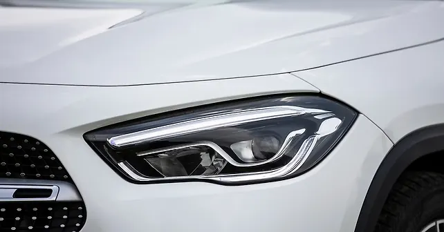 Mercedes-Benz GLA [2021-2024] Head Light And Tail Lights - CarWale