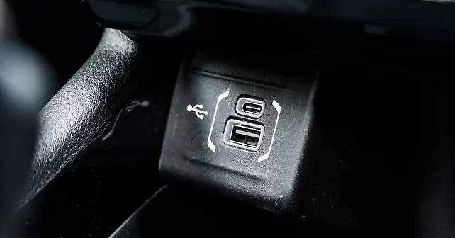 Jeep Compass Charging Ports - CarWale