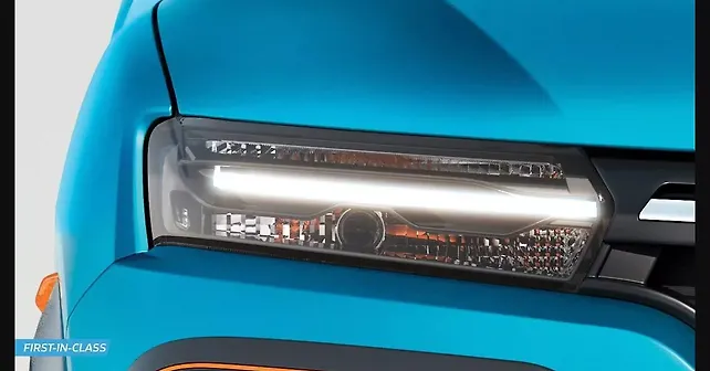 Renault Kwid [2019-2022] Head Light And Tail Lights - CarWale