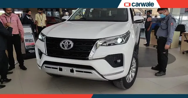 New Toyota Fortuner facelift begins arriving at dealerships - CarWale