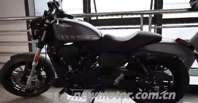 Harley-Davidson’s 300cc cruiser spotted; to rival Royal Enfield Meteor ...