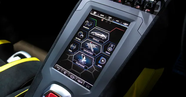 Lamborghini Huracan STO Infotainment - CarWale