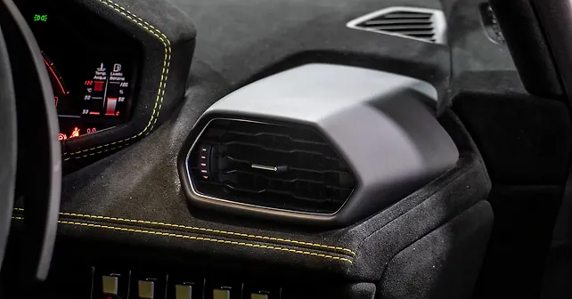 Lamborghini Huracan STO AC - CarWale