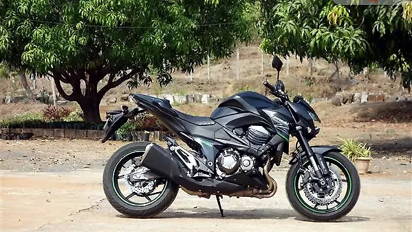 Road test : Kawasaki Z800 - BikeWale