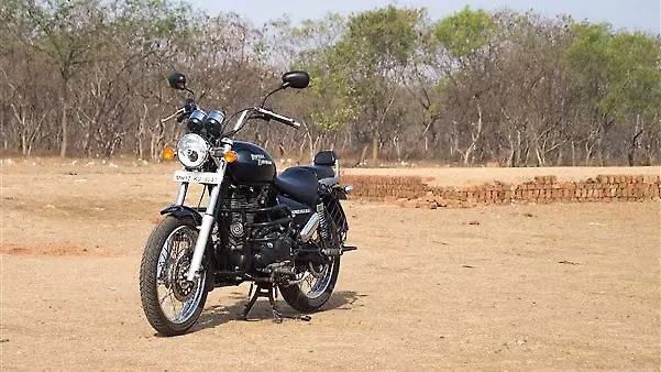 Royal Enfield Thunderbird 350 Side Image - BikeWale
