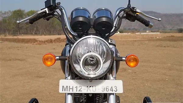 Images of Royal Enfield Thunderbird 350 | Photos of Thunderbird 350 ...