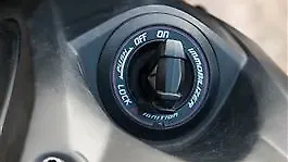 Kawasaki Z800 Wheels-Tyres Image - BikeWale