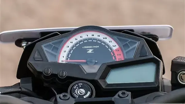 Images of Kawasaki Z250 | Photos of Z250 - BikeWale