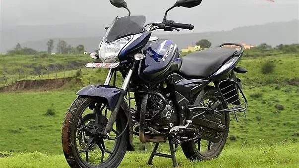 Bajaj Discover 150F and Discover 150S - BikeWale