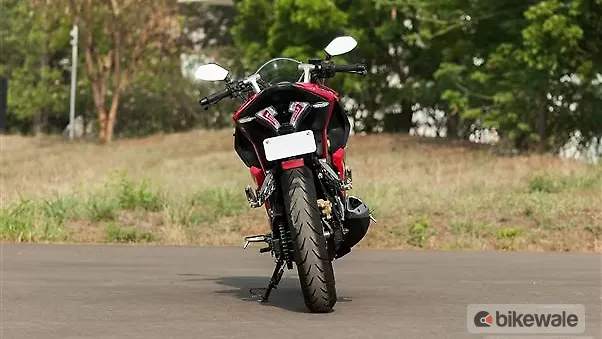 Bajaj Pulsar RS200 First Ride Review - BikeWale