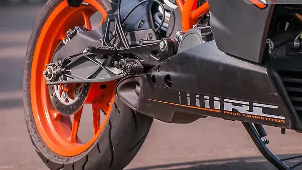 KTM RC 200 First Ride Review - BikeWale