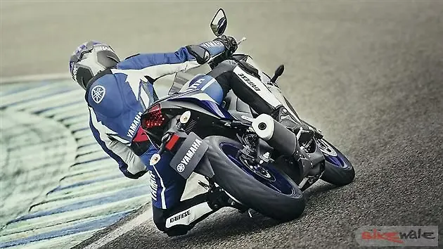 Yamaha YZF-R3 First Look Review - BikeWale