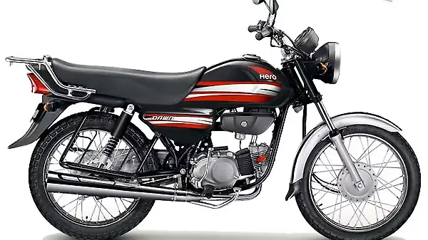 Hero HF Dawn [2015] Rear Three-Quarter Image - BikeWale