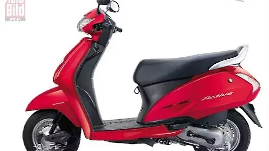 Honda Activa [2000-2015] Front Three-Quarter Image - BikeWale