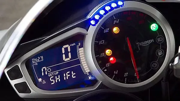 Images of Triumph Daytona 675R | Photos of Daytona 675R - BikeWale