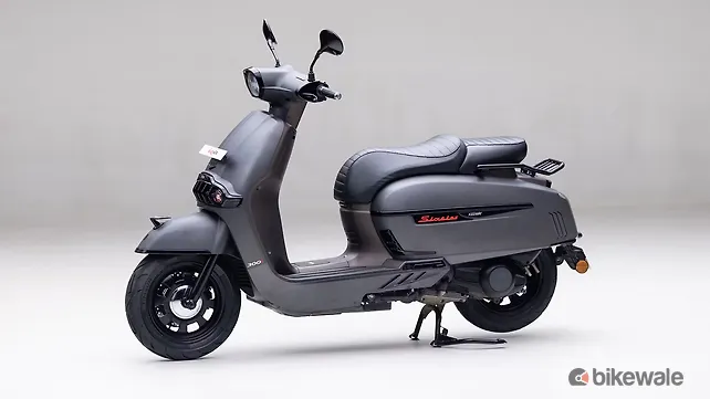 Keeway Sixties 300i Key Ignition Image - BikeWale