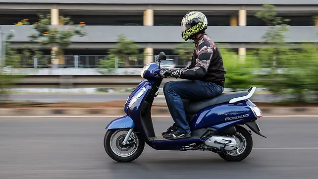 2016 Suzuki Access 125 First Ride Review - BikeWale