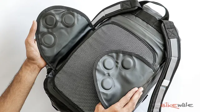 Product review : Royal Enfield Octopuss Weapon backpack Introduction ...