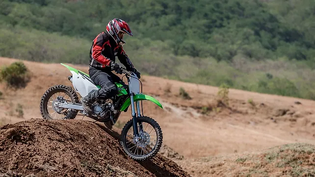 Kawasaki KX100 First Ride Review - BikeWale