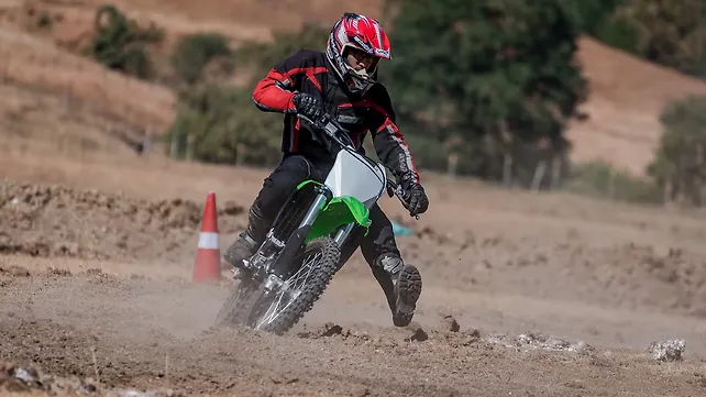 Kawasaki KX100 First Ride Review - BikeWale