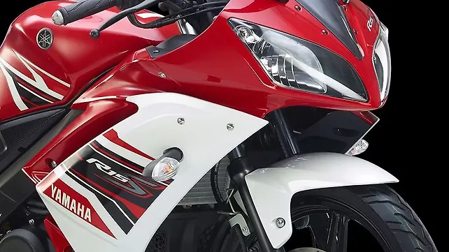Images of Yamaha YZF R15 S [2015] | Photos of YZF R15 S [2015] - BikeWale