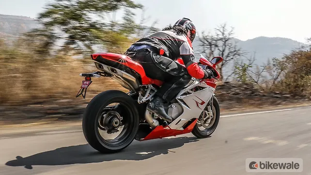 MV Agusta F4R First Ride Review - BikeWale