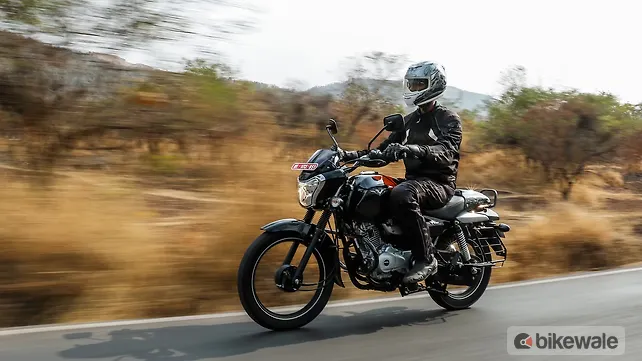 Bajaj V12 First Ride Review - BikeWale
