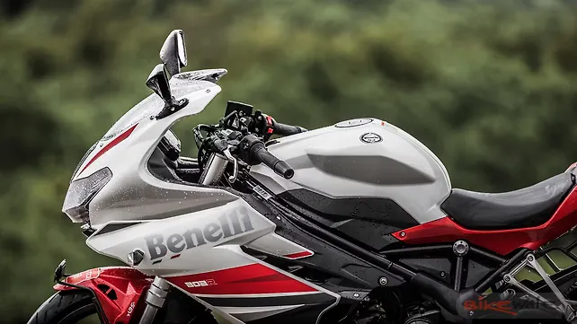 Images of Benelli 302R | Photos of 302R - BikeWale
