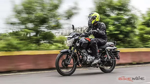 Bajaj V12 Disc ride photo gallery - BikeWale