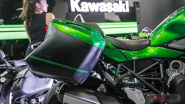 Images of Kawasaki Ninja H2 SX | Photos of Ninja H2 SX - BikeWale
