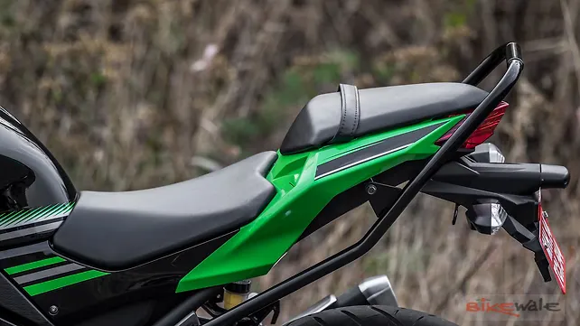 Kawasaki Ninja 300 First Ride Review - BikeWale