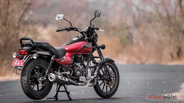 2018 Bajaj Avenger 180 First Ride Review - BikeWale