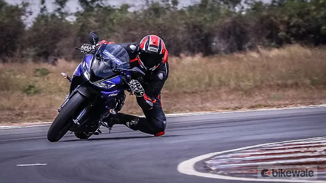 2018 Yamaha YZF R15 Version 3.0 Track Ride Review - BikeWale