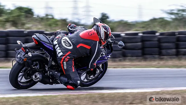 2018 Yamaha YZF R15 Version 3.0 Track Ride Review - BikeWale