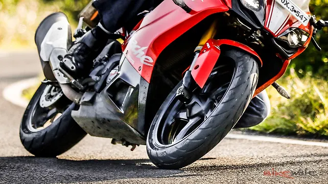 Apollo Alpha H1 Motorcycle Radial Tyre Product Review: 5000km update ...