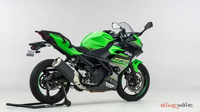 Images of Kawasaki Ninja 400 | Photos of Ninja 400 - BikeWale