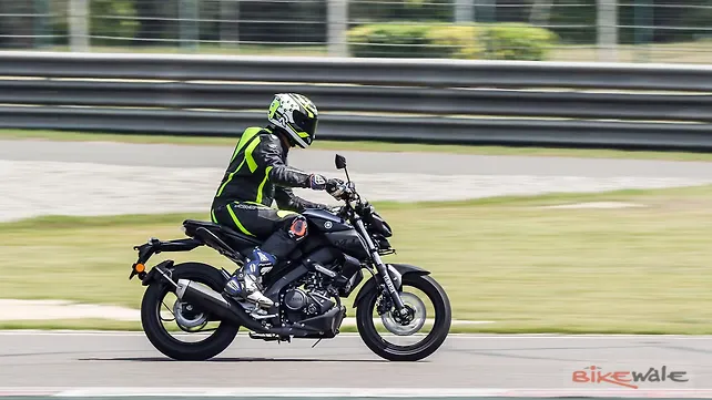 Yamaha MT 15 [2020-2021] Right Side View Image - BikeWale
