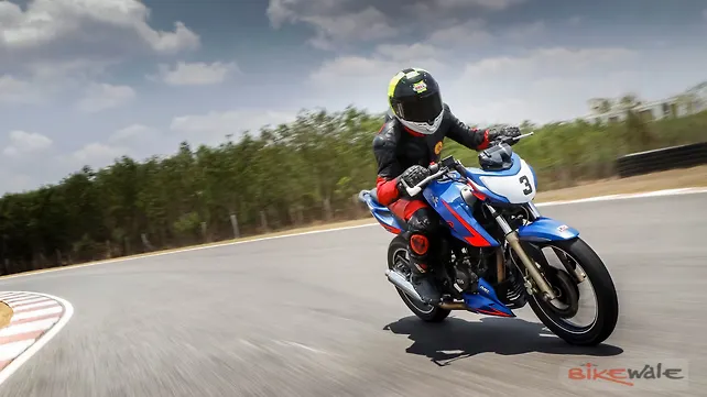 BikeWale Track Day 2019: TVS Apache RTR 200 Race Bike - BikeWale